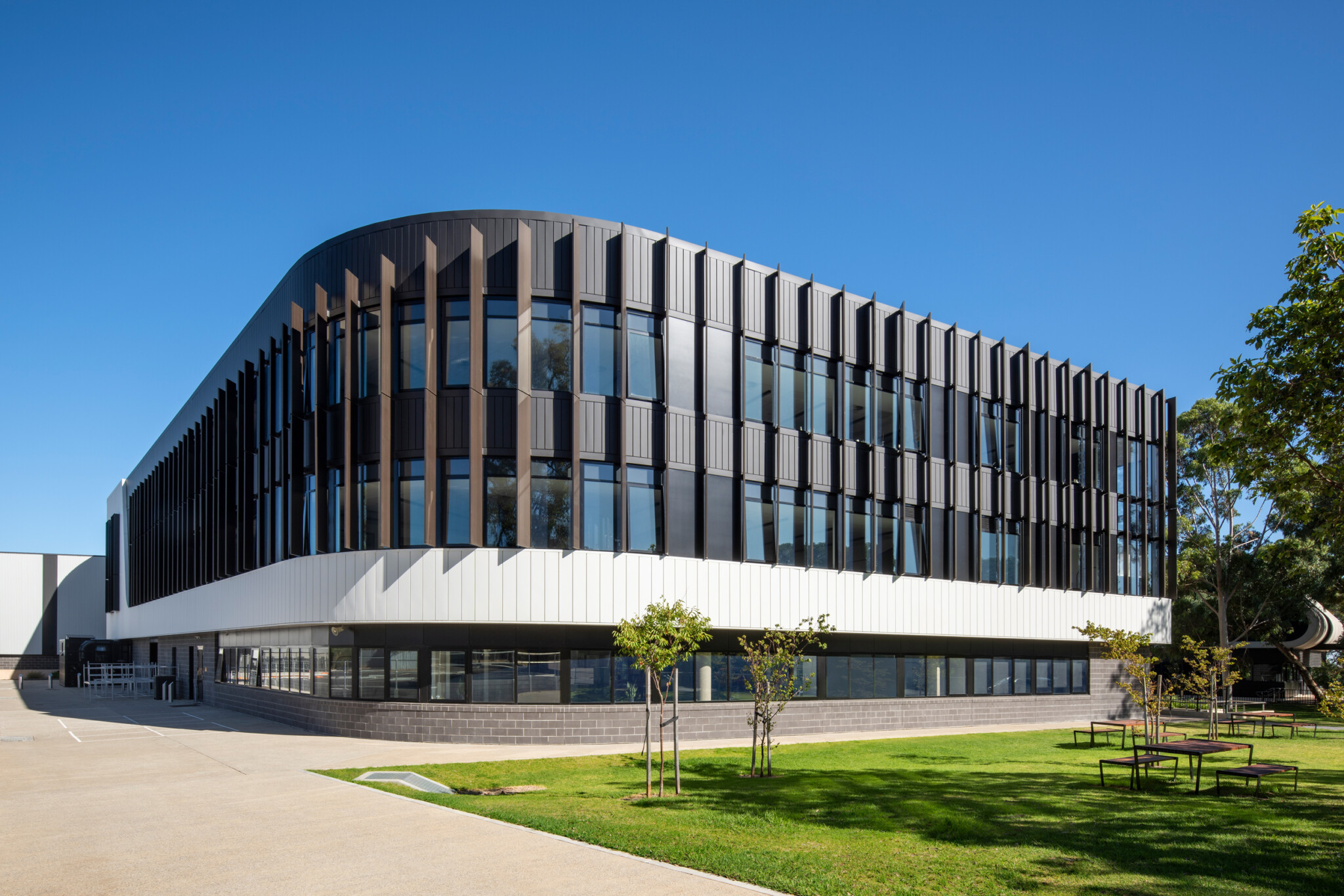 Glenunga International High School Learning Building + Gymnasium ...