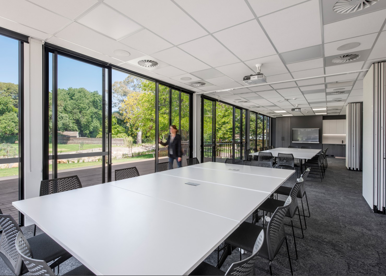 Mitcham Memorial Library - Projects - DesignInc