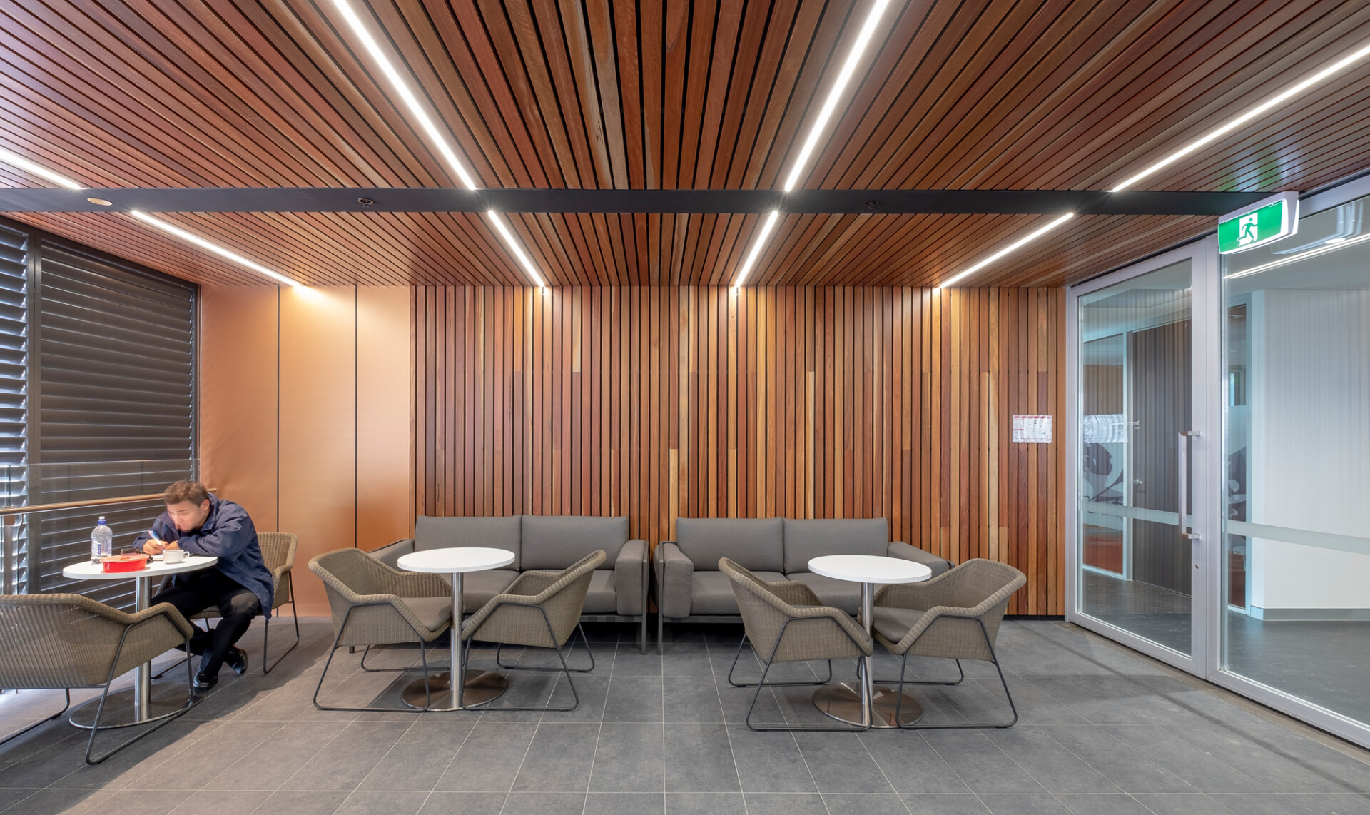 Shellharbour Council Workplace - Projects - DesignInc