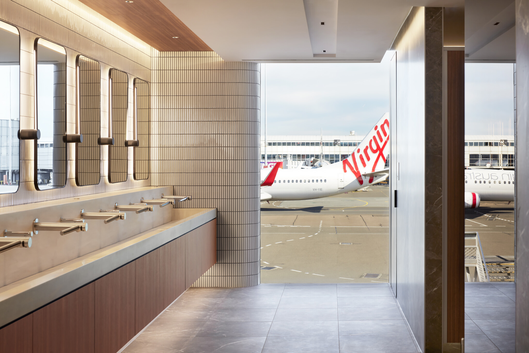 Sydney Airport T1 + T2 + T3, Amenity Upgrades - Projects - DesignInc